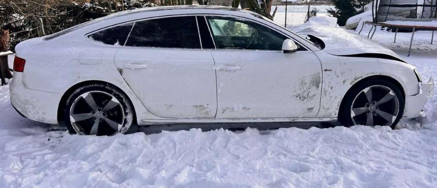 Balts Audi A5 Sportback 2013 Šilutė, ar dzinēja tilpumu 1.97 L un nobraukumu 340 tūkst. km par 5000 €, foto 4 vietnē AUTOMOTO.COM.LV