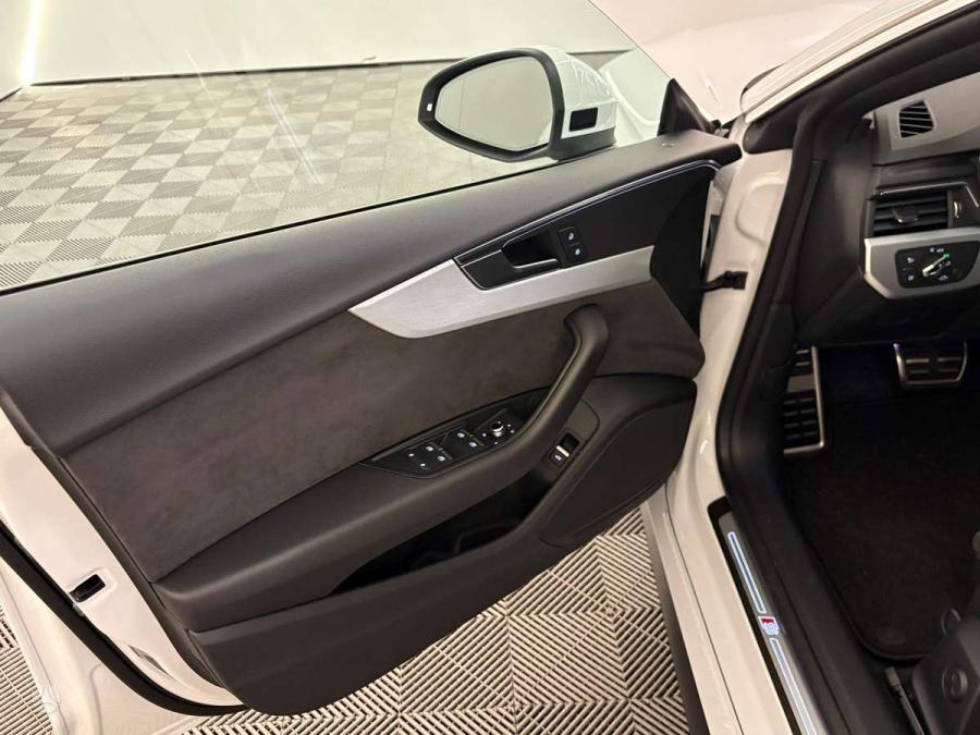 Белый Ауди A5 Sportback 2017 в Мариямполе, объемом двигателя 1.97 л и пробегом 214 тыс. км за 18750 €, фото 8 на AUTOMOTO.COM.LV