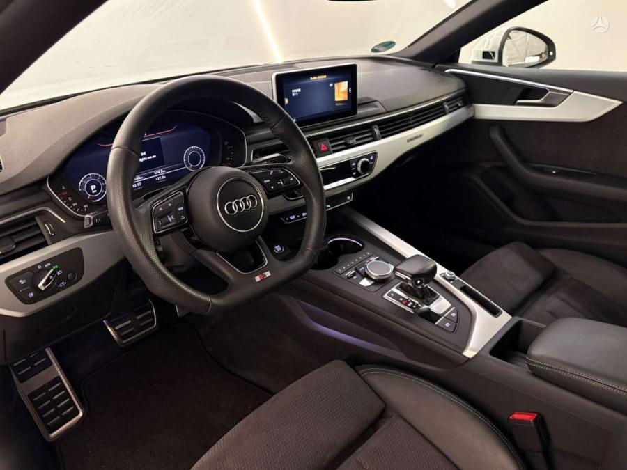 White Audi A5 Sportback 2017 in Marijampole, with an engine capacity of 1.97 L and mileage of 214 thousand km for 18750 €, photo 3 on AUTOMOTO.COM.LV