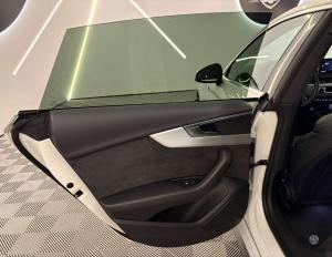White Audi A5 Sportback 2017 in Marijampole, with an engine capacity of 1.97 L and mileage of 214 thousand km for 18750 €, photo 31 on AUTOMOTO.COM.LV