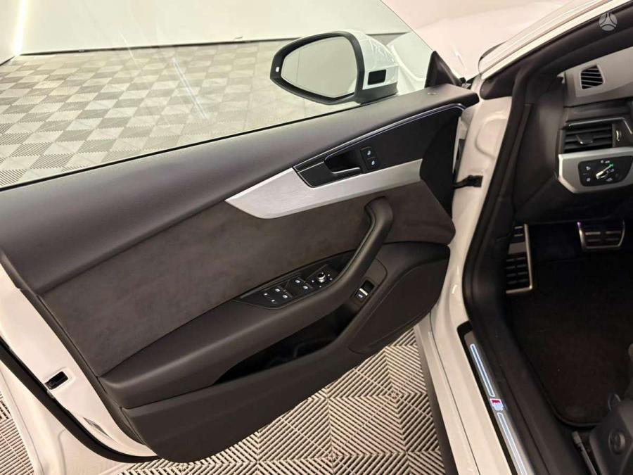 White Audi A5 Sportback 2017 in Marijampole, with an engine capacity of 1.97 L and mileage of 214 thousand km for 18750 €, photo 37 on AUTOMOTO.COM.LV