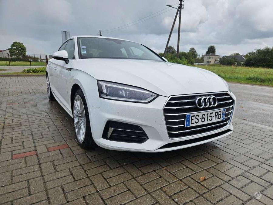 White Audi A5 Sportback 2017 in Taurage, with an engine capacity of 1.98 L and mileage of 186 thousand km for 16850 €, photo 3 on AUTOMOTO.COM.LV