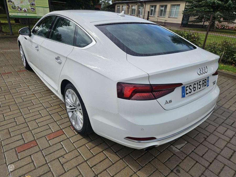 White Audi A5 Sportback 2017 in Taurage, with an engine capacity of 1.98 L and mileage of 186 thousand km for 16850 €, photo 10 on AUTOMOTO.COM.LV