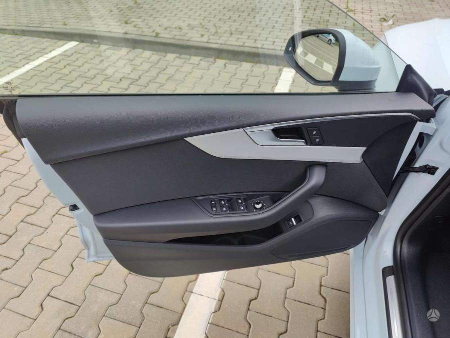 White Audi A5 Sportback 2023 in Kaunas, with an engine capacity of 2.00 L and mileage of 60 thousand km for 30900 €, photo 15 on AUTOMOTO.COM.LV