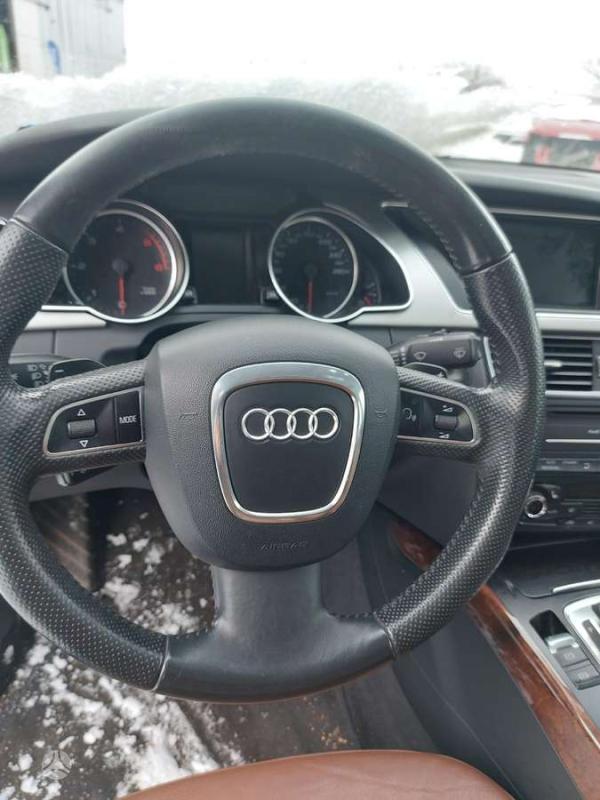 White Audi A5 Sportback 2009 in Siauliai, with an engine capacity of 3.00 L and mileage of 350 thousand km for 4500 €, photo 11 on AUTOMOTO.COM.LV
