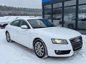 White Audi A5 Sportback 2011 in Vilnius, with an engine capacity of 2.00 L and mileage of 295 thousand km for 6950 €, photo 2 on AUTOMOTO.COM.LV
