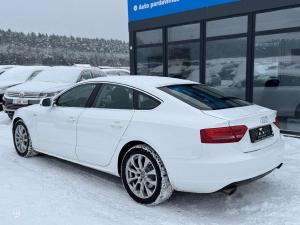 White Audi A5 Sportback 2011 in Vilnius, with an engine capacity of 2.00 L and mileage of 295 thousand km for 6950 €, photo 4 on AUTOMOTO.COM.LV