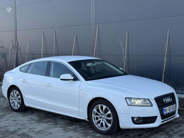 White Audi A5 Sportback 2011 in Vilnius, with an engine capacity of 2.00 L and mileage of 295 thousand km for 6350 €, photo 2 on AUTOMOTO.COM.LV