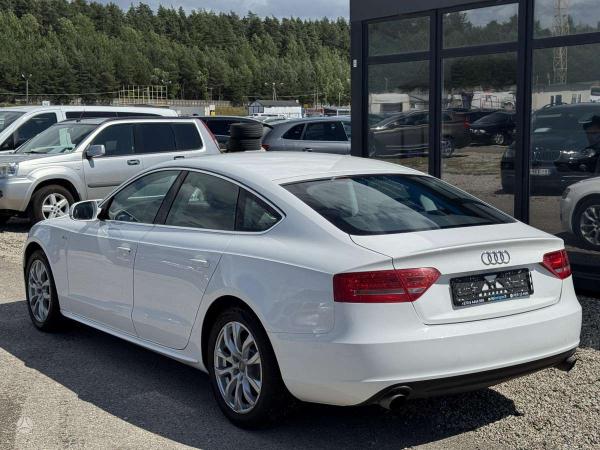 Белый Ауди A5 Sportback 2011 в Вильнюс, объемом двигателя 2.00 л и пробегом 295 тыс. км за 6550 €, фото 3 на AUTOMOTO.COM.LV