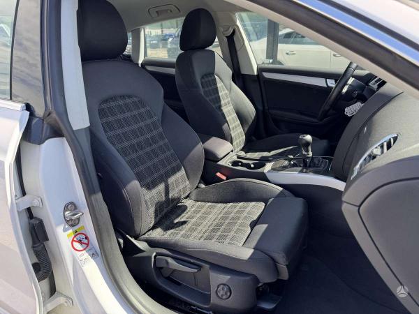 Белый Ауди A5 Sportback 2011 в Вильнюс, объемом двигателя 2.00 л и пробегом 295 тыс. км за 6550 €, фото 8 на AUTOMOTO.COM.LV