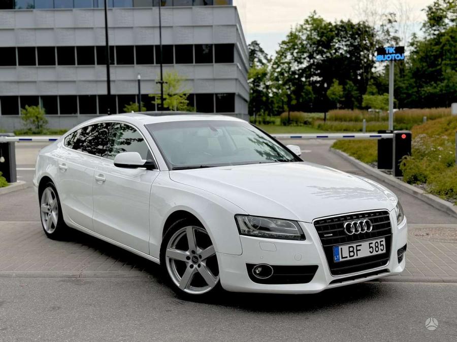 Белый Ауди A5 Sportback 2011 в Вильнюс, объемом двигателя 3.00 л и пробегом 301 тыс. км за 8800 €, фото 3 на AUTOMOTO.COM.LV