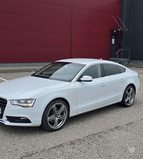 Balts Audi A5 Sportback 2013 Kauņa, ar dzinēja tilpumu 2.00 L un nobraukumu 201 tūkst. km par 8200 €, foto 1 vietnē AUTOMOTO.COM.LV