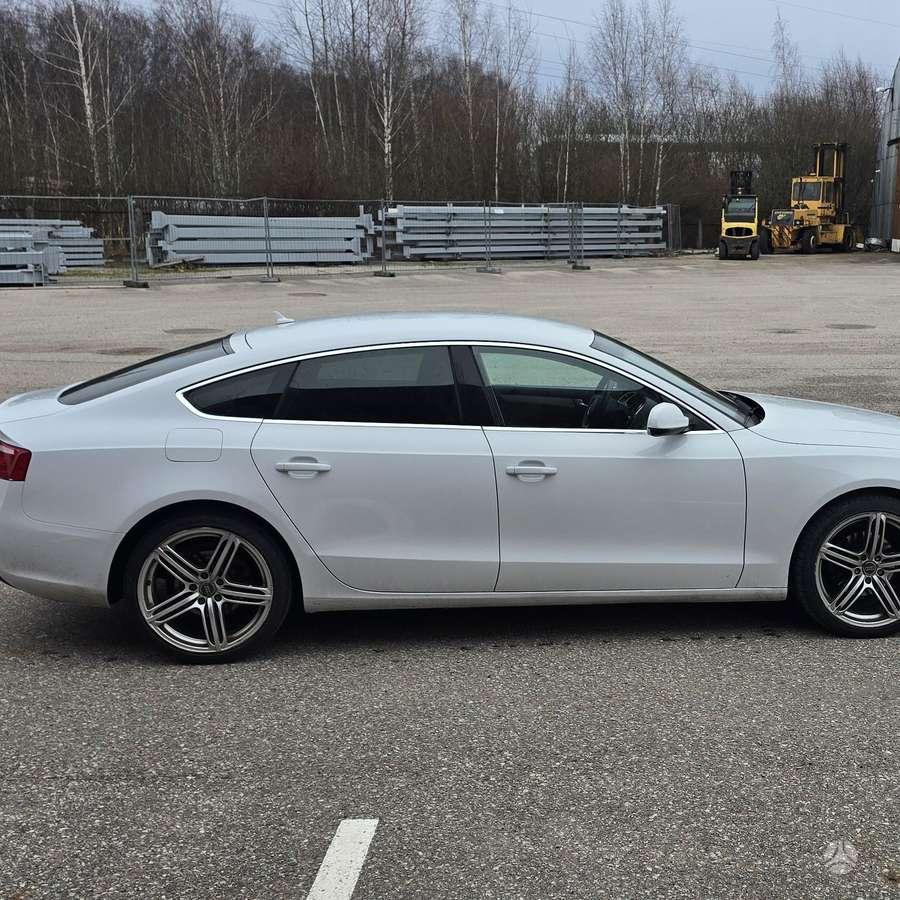 Balts Audi A5 Sportback 2013 Kauņa, ar dzinēja tilpumu 2.00 L un nobraukumu 201 tūkst. km par 8200 €, foto 8 vietnē AUTOMOTO.COM.LV