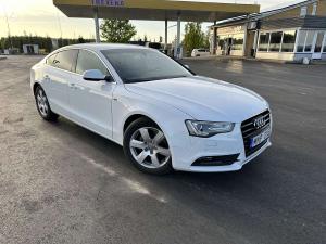 Белый Ауди A5 Sportback 2013 в Скуодас, объемом двигателя 3.00 л и пробегом 300 тыс. км за 10 €, фото 7 на AUTOMOTO.COM.LV