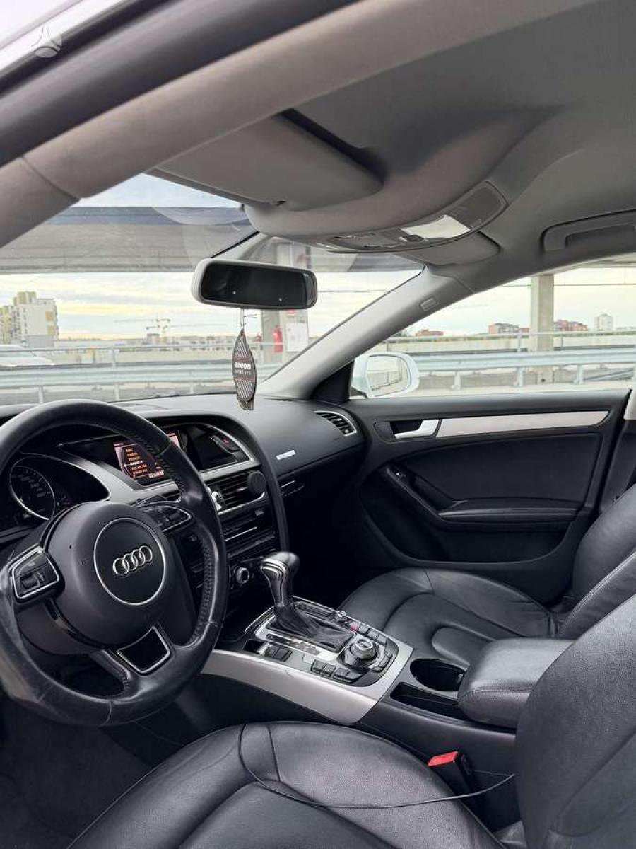Белый Ауди A5 Sportback 2013 в Вильнюс, объемом двигателя 2.97 л и пробегом 316 тыс. км за 9000 €, фото 7 на AUTOMOTO.COM.LV