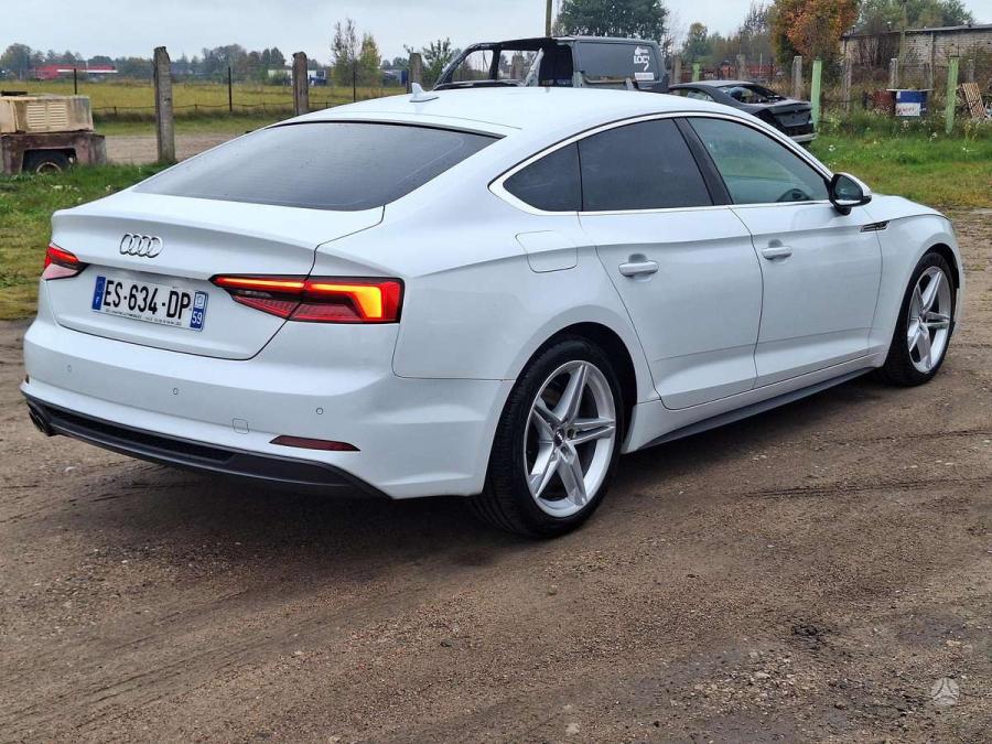 Белый Ауди A5 Sportback 2017 в Таураге, объемом двигателя 2.00 л и пробегом 202 тыс. км за 15200 €, фото 17 на AUTOMOTO.COM.LV