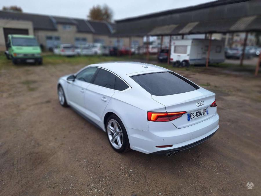 Белый Ауди A5 Sportback 2017 в Таураге, объемом двигателя 2.00 л и пробегом 202 тыс. км за 15200 €, фото 31 на AUTOMOTO.COM.LV