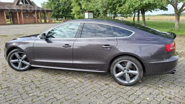 Violets Audi A5 2010 Rīga, ar dzinēja tilpumu 2.00 L un nobraukumu 138 tūkst. km par 9500 €, foto 3 vietnē AUTOMOTO.COM.LV
