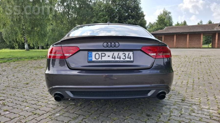 Violets Audi A5 2010 Rīga, ar dzinēja tilpumu 2.00 L un nobraukumu 138 tūkst. km par 9500 €, foto 6 vietnē AUTOMOTO.COM.LV