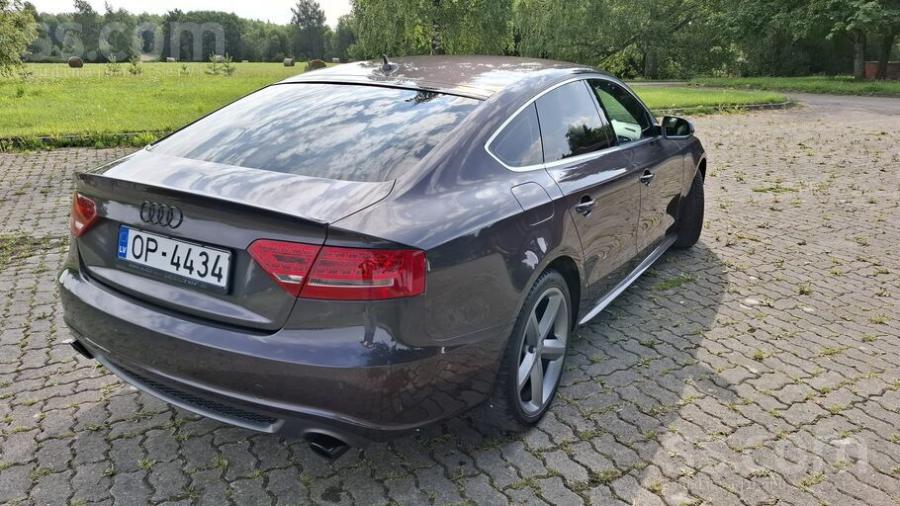 Violets Audi A5 2010 Rīga, ar dzinēja tilpumu 2.00 L un nobraukumu 138 tūkst. km par 9500 €, foto 7 vietnē AUTOMOTO.COM.LV