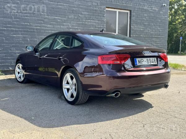 Audi A5 2014 in Tukums on AUTOMOTO.COM.LV Violet Audi A5 2014 in Tukums, with an engine capacity of 3.00 L and mileage of 307 thousand km for 9450 €, photo 4 on AUTOMOTO.COM.LV