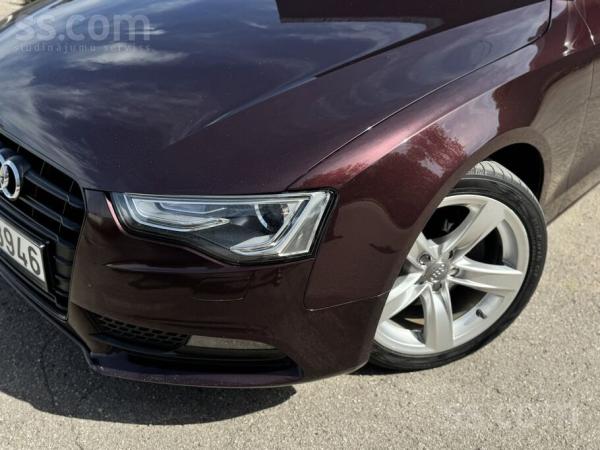 Audi A5 2014 in Tukums on AUTOMOTO.COM.LV Violet Audi A5 2014 in Tukums, with an engine capacity of 3.00 L and mileage of 307 thousand km for 9450 €, photo 6 on AUTOMOTO.COM.LV