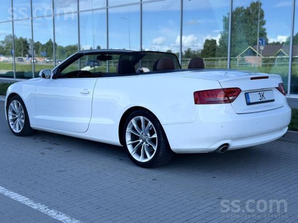 Белый Ауди А5 2009 в Резекне, объемом двигателя 2.70 л и пробегом 0 тыс. км за 7700 €, фото 5 на AUTOMOTO.COM.LV