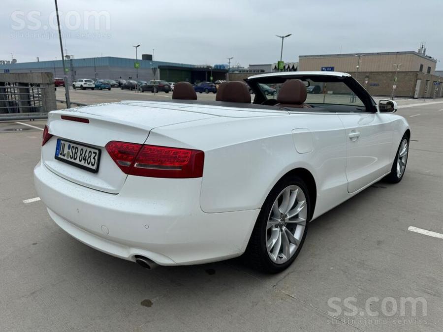 Balts Audi A5 2009 Rīga, ar dzinēja tilpumu 2.70 L un nobraukumu 231 tūkst. km par 5490 €, foto 5 vietnē AUTOMOTO.COM.LV
