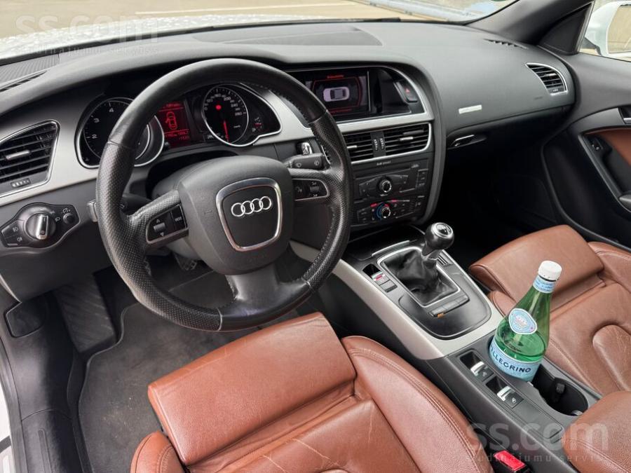 Balts Audi A5 2009 Rīga, ar dzinēja tilpumu 2.70 L un nobraukumu 231 tūkst. km par 5490 €, foto 10 vietnē AUTOMOTO.COM.LV
