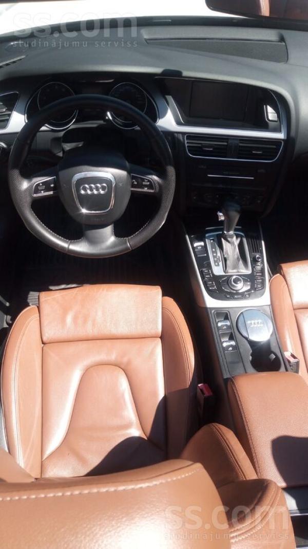 White Audi A5 2009 in Riga, with an engine capacity of 2.00 L and mileage of 133 thousand km for 9975 €, photo 3 on AUTOMOTO.COM.LV