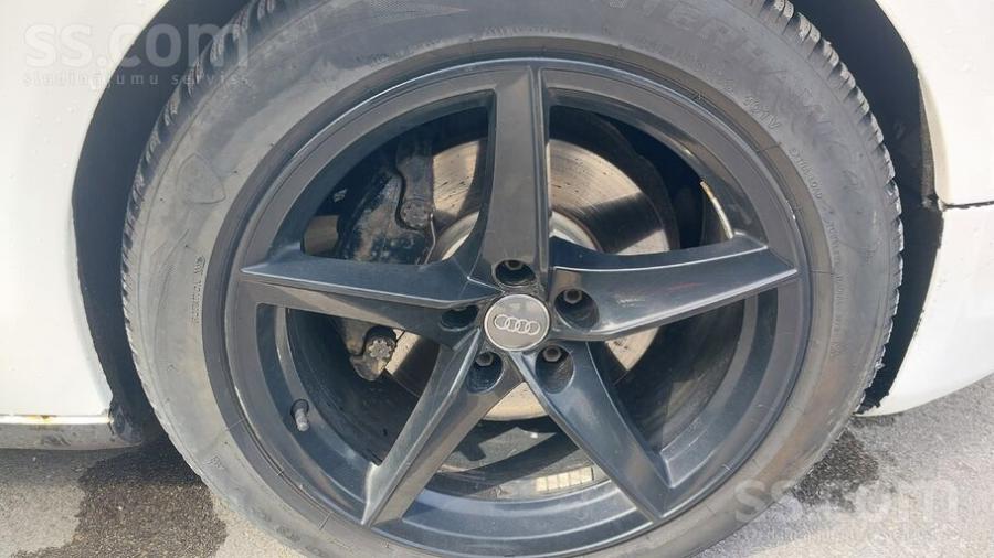 Balts Audi A5 2007 Alūksne, ar dzinēja tilpumu 3.00 L un nobraukumu 0 tūkst. km par 4600 €, foto 9 vietnē AUTOMOTO.COM.LV