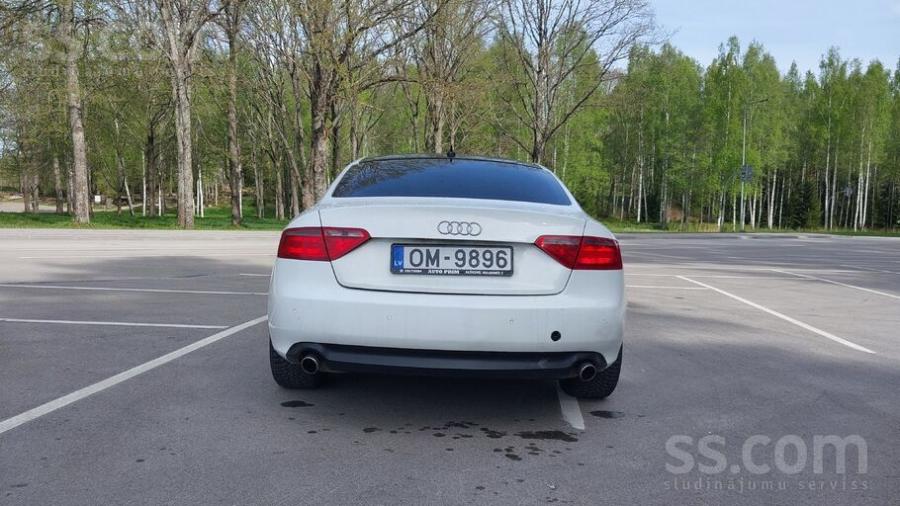Balts Audi A5 2007 Alūksne, ar dzinēja tilpumu 3.00 L un nobraukumu 0 tūkst. km par 4600 €, foto 12 vietnē AUTOMOTO.COM.LV