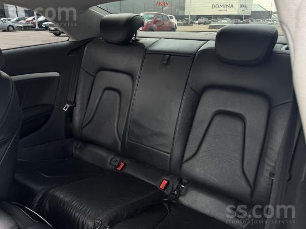 Balts Audi A5 2008 Rīga, ar dzinēja tilpumu 2.70 L un nobraukumu 350 tūkst. km par 5000 €, foto 9 vietnē AUTOMOTO.COM.LV