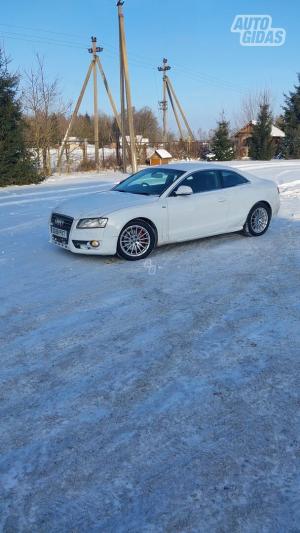White Audi A5 2008 in Vilnius, with an engine capacity of 2.00 L and mileage of 155 thousand km for 1999 €, photo  on AUTOMOTO.COM.LV