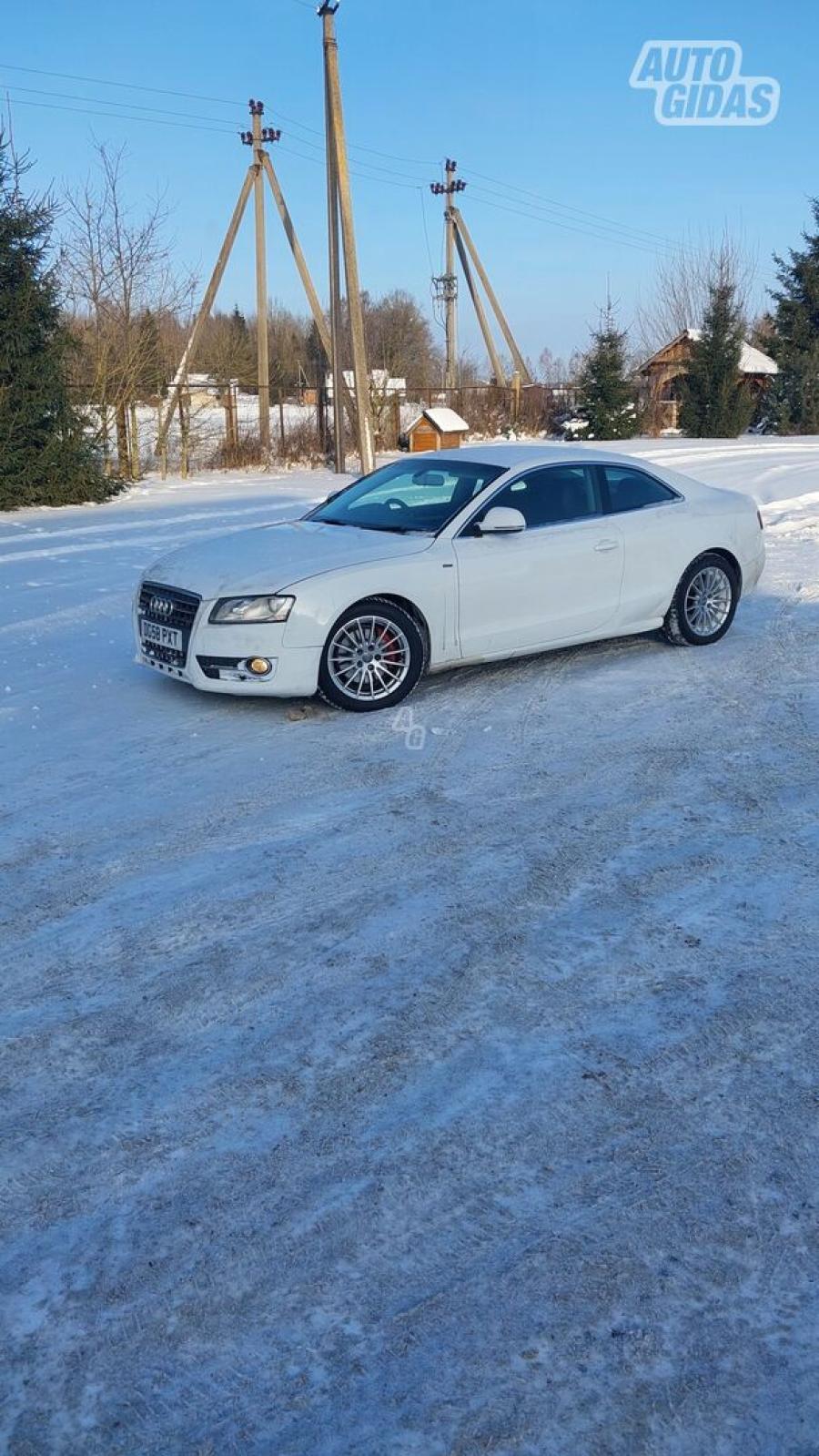 White Audi A5 2008 in Vilnius, with an engine capacity of 2.00 L and mileage of 155 thousand km for 1999 €, photo 1 on AUTOMOTO.COM.LV