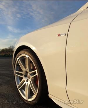 Balts Audi A5 2008 Tallina, ar dzinēja tilpumu 3.00 L un nobraukumu 367 tūkst. km par 7500 €, foto 10 vietnē AUTOMOTO.COM.LV