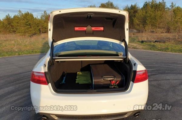 Balts Audi A5 2008 Tallina, ar dzinēja tilpumu 3.00 L un nobraukumu 367 tūkst. km par 7500 €, foto 10 vietnē AUTOMOTO.COM.LV