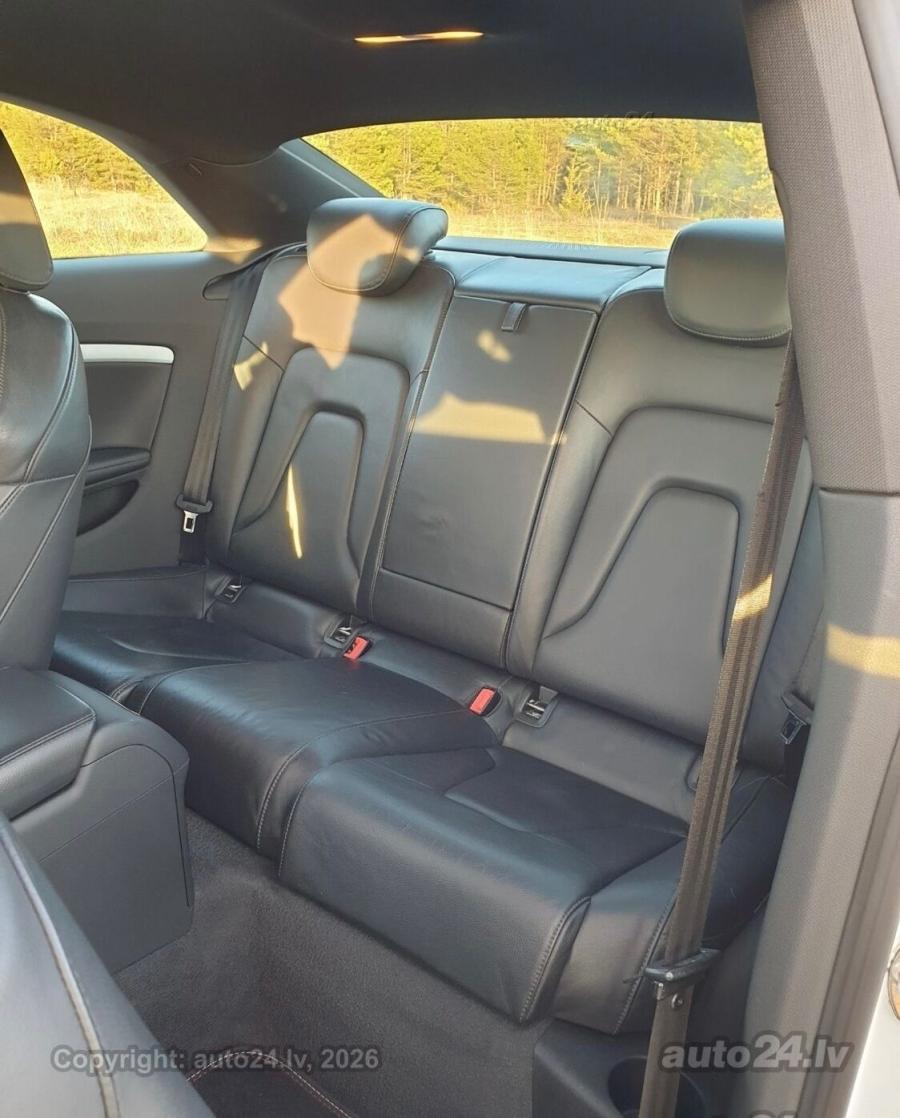 Balts Audi A5 2008 Tallina, ar dzinēja tilpumu 3.00 L un nobraukumu 367 tūkst. km par 7500 €, foto 15 vietnē AUTOMOTO.COM.LV