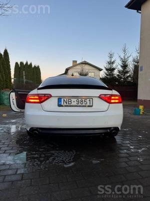 Balts Audi A5 2008 Rīga, ar dzinēja tilpumu 2.70 L un nobraukumu 368 tūkst. km par 5400 €, foto 8 vietnē AUTOMOTO.COM.LV
