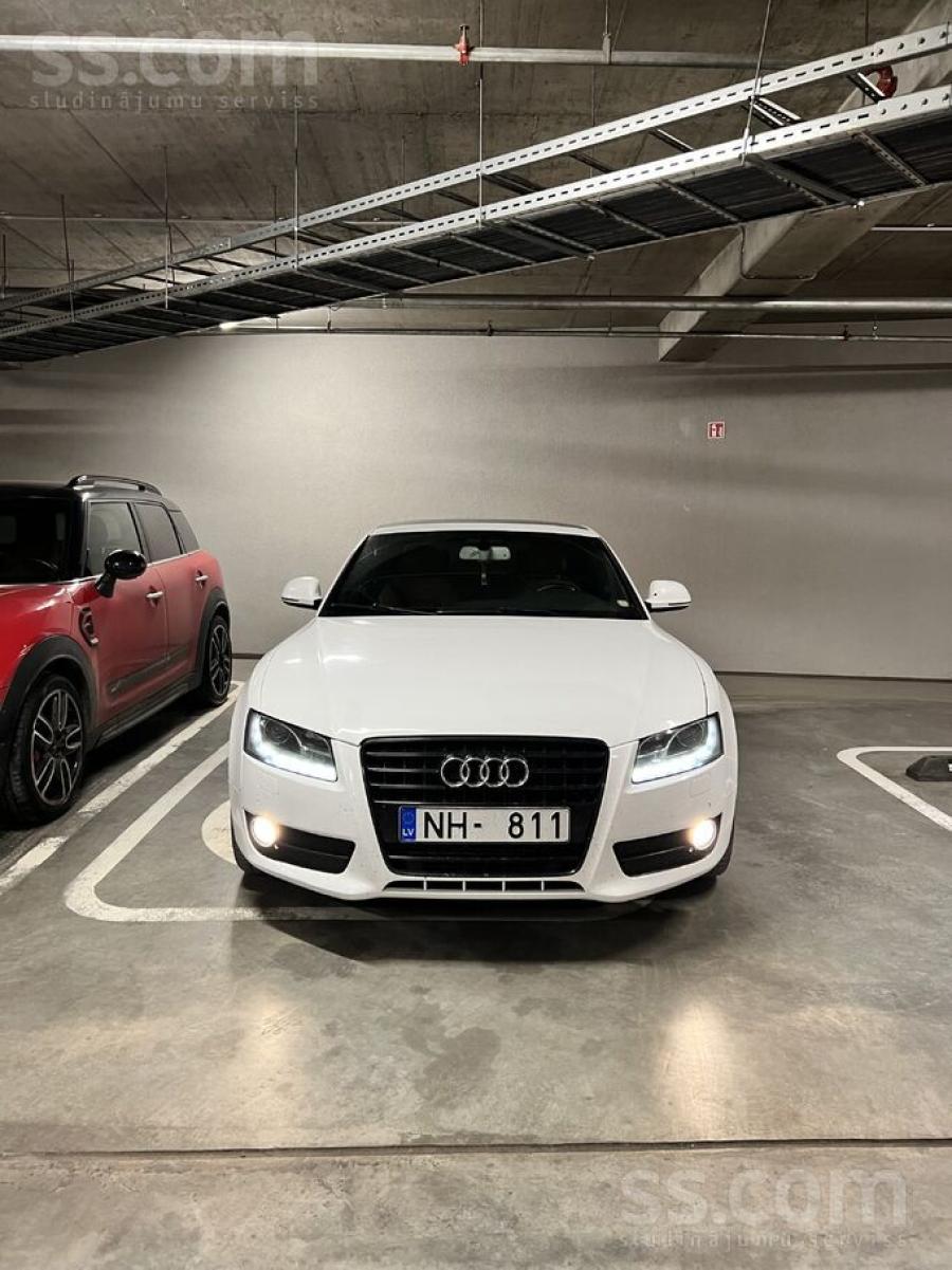White Audi A5 2008 in Riga, with an engine capacity of 3.00 L and mileage of 252 thousand km for 7600 €, photo 1 on AUTOMOTO.COM.LV