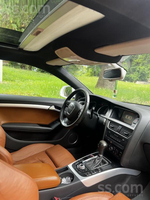 White Audi A5 2008 in Riga, with an engine capacity of 3.00 L and mileage of 252 thousand km for 7600 €, photo 4 on AUTOMOTO.COM.LV