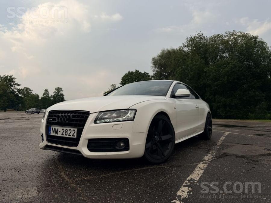 White Audi A5 2008 in Riga, with an engine capacity of 3.00 L and mileage of 340 thousand km for 7500 €, photo 1 on AUTOMOTO.COM.LV
