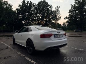 White Audi A5 2008 in Riga, with an engine capacity of 3.00 L and mileage of 340 thousand km for 7500 €, photo 4 on AUTOMOTO.COM.LV