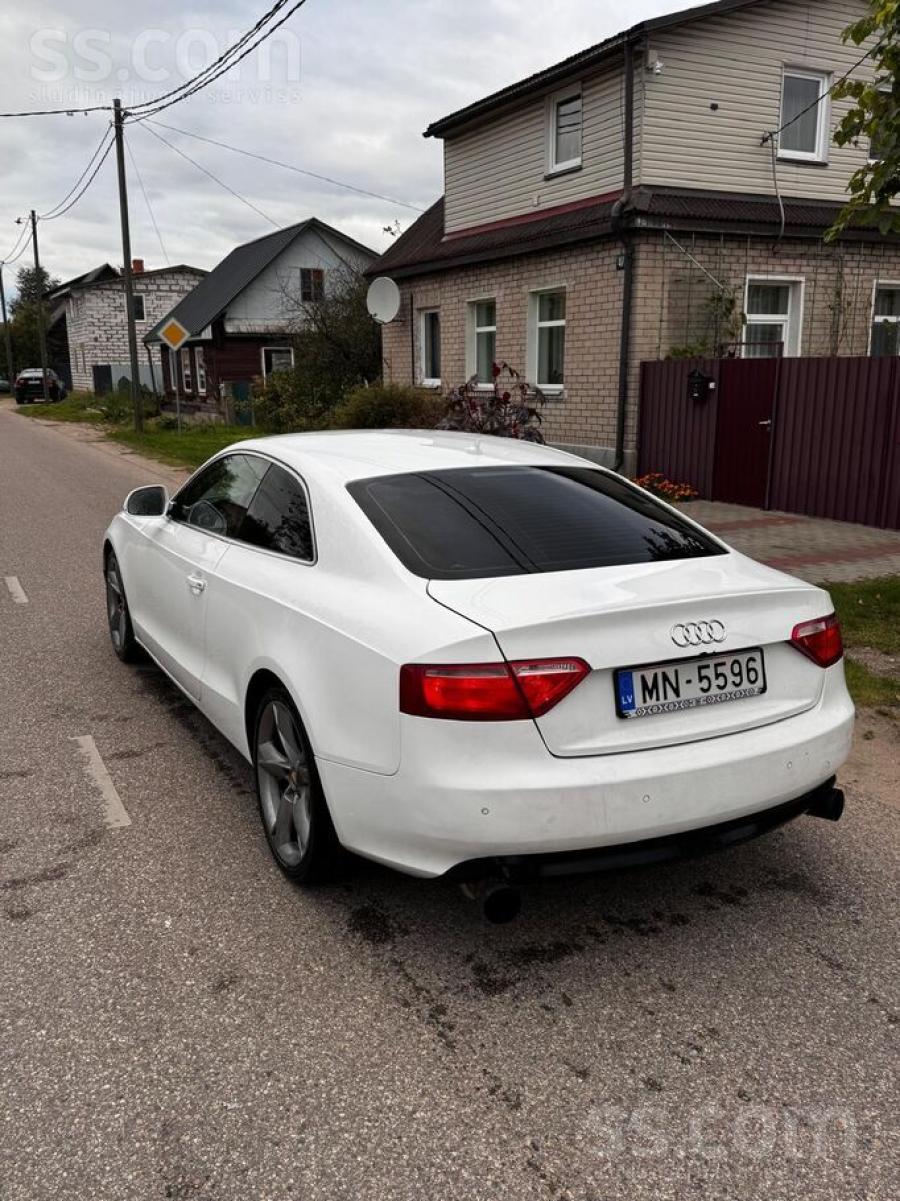 Белый Ауди А5 2008 в Даугавпилс, объемом двигателя 2.70 л и пробегом 308 тыс. км за 4800 €, фото 3 на AUTOMOTO.COM.LV