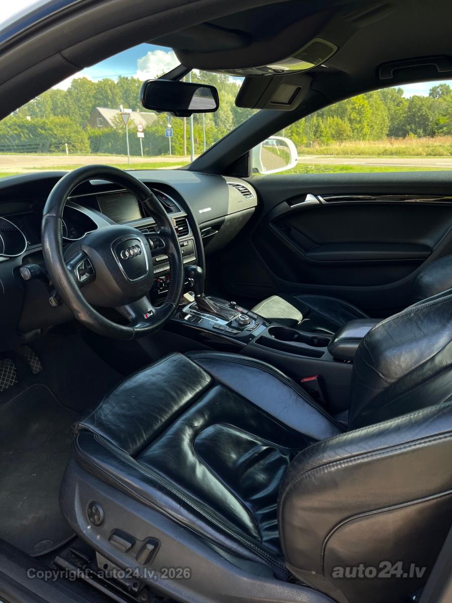 Balts Audi A5 2008 Tallina, ar dzinēja tilpumu 2.70 L un nobraukumu 441 tūkst. km par 5400 €, foto 4 vietnē AUTOMOTO.COM.LV
