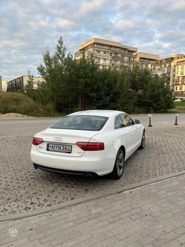 Белый Ауди А5 2008 в Вильнюс, объемом двигателя 2.97 л и пробегом 368 тыс. км за 5500 €, фото 5 на AUTOMOTO.COM.LV