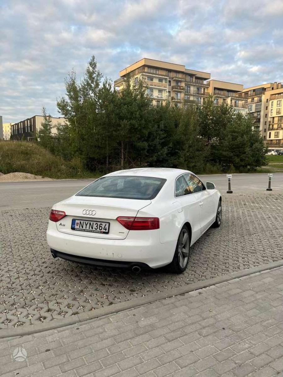 Белый Ауди А5 2008 в Вильнюс, объемом двигателя 2.97 л и пробегом 368 тыс. км за 5500 €, фото 5 на AUTOMOTO.COM.LV