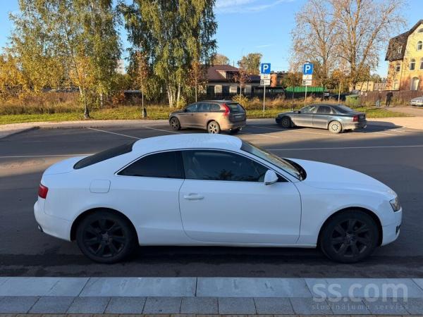 Белый Ауди А5 2008 в Рига, объемом двигателя 2.70 л и пробегом 317 тыс. км за 5900 €, фото 5 на AUTOMOTO.COM.LV