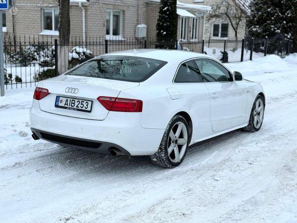 Balts Audi A5 2009 Ukmergė, ar dzinēja tilpumu 2.70 L un nobraukumu 294 tūkst. km par 5199 €, foto 3 vietnē AUTOMOTO.COM.LV