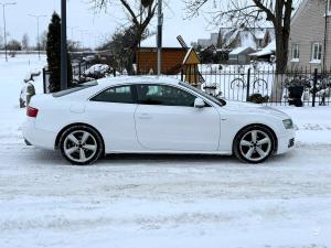 White Audi A5 2009 in Ukmerge, with an engine capacity of 2.70 L and mileage of 294 thousand km for 5199 €, photo 5 on AUTOMOTO.COM.LV